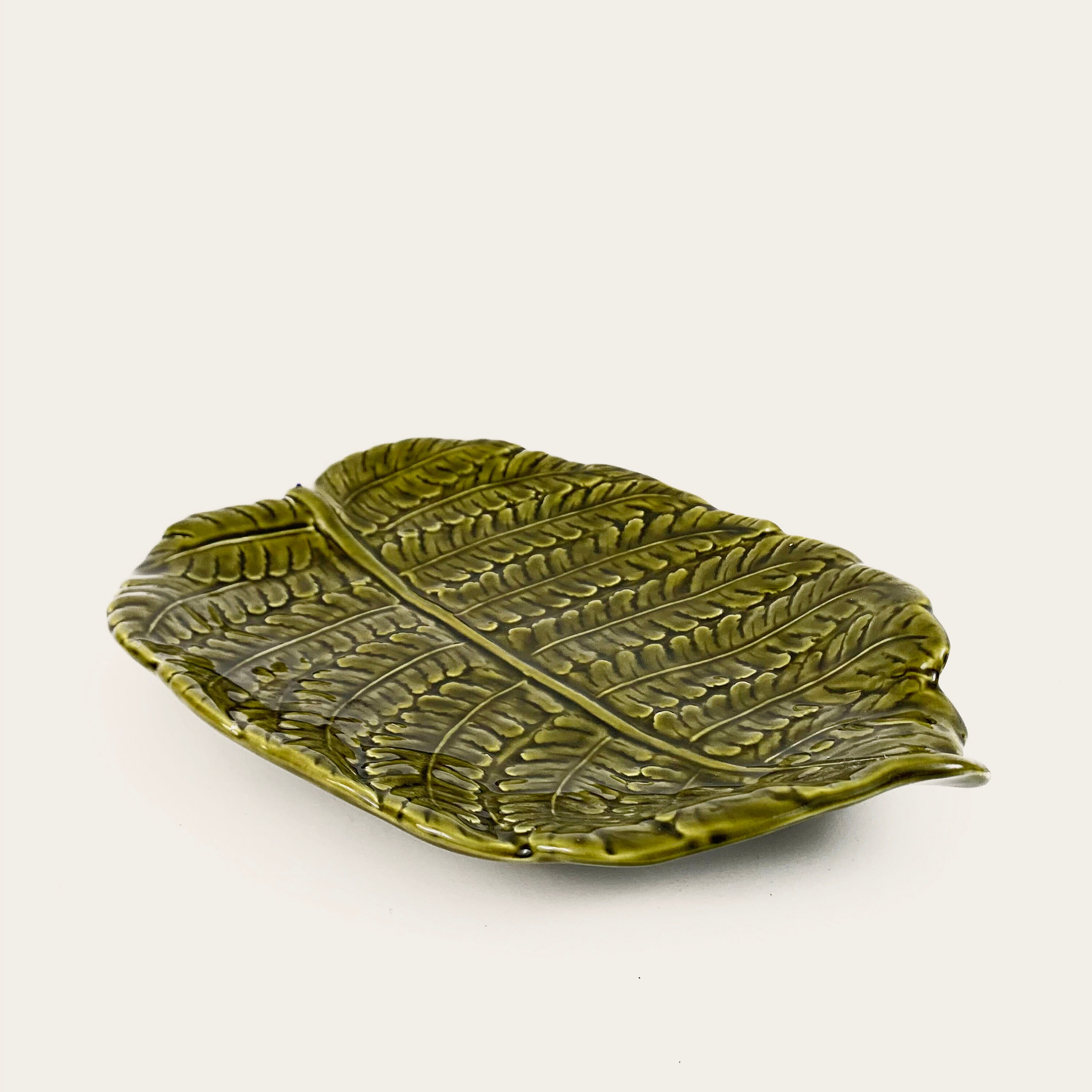 Large Green Glazed Ceramic Fern Leaf Dish - Etsy