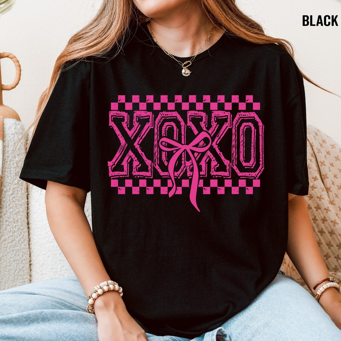 Retro Checkered Valentine Xoxo Sweatshirt, Valentine's Day Shirt, Women ...