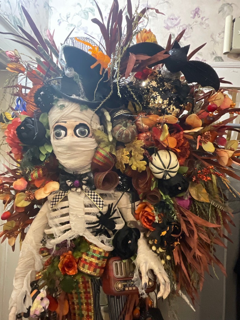 Skully Mummy Wreath,james Embalm Mummy Skeleton Wreath,deluxe Wreath ...