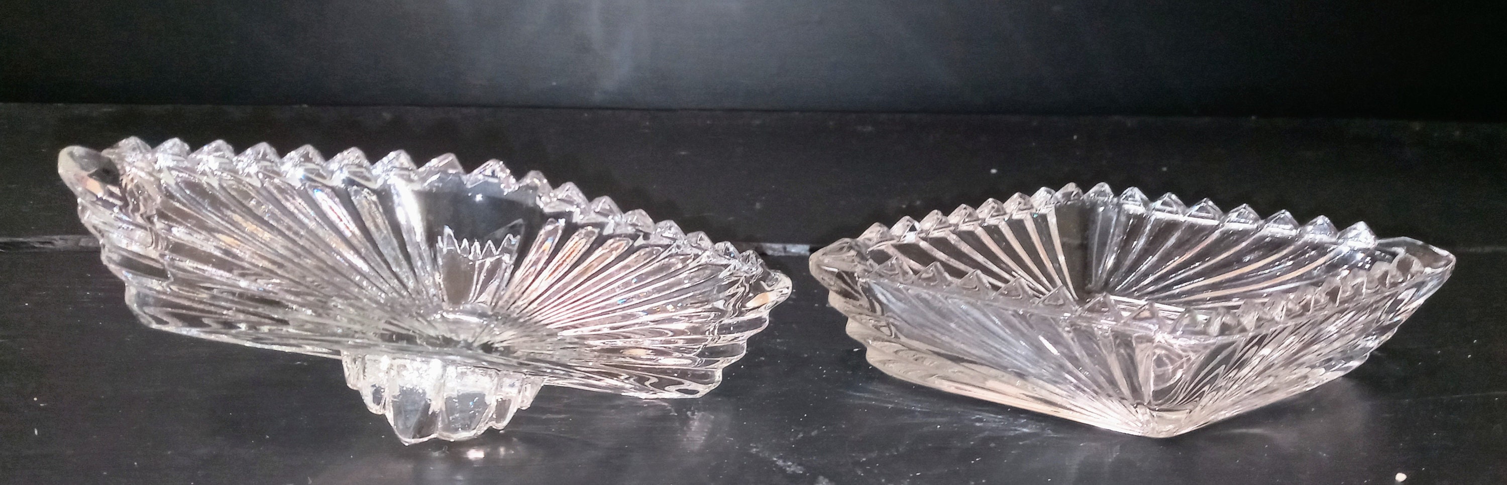 Vintage Art Deco, Ribbed Diamond Shape Glass Trinket Box - Etsy