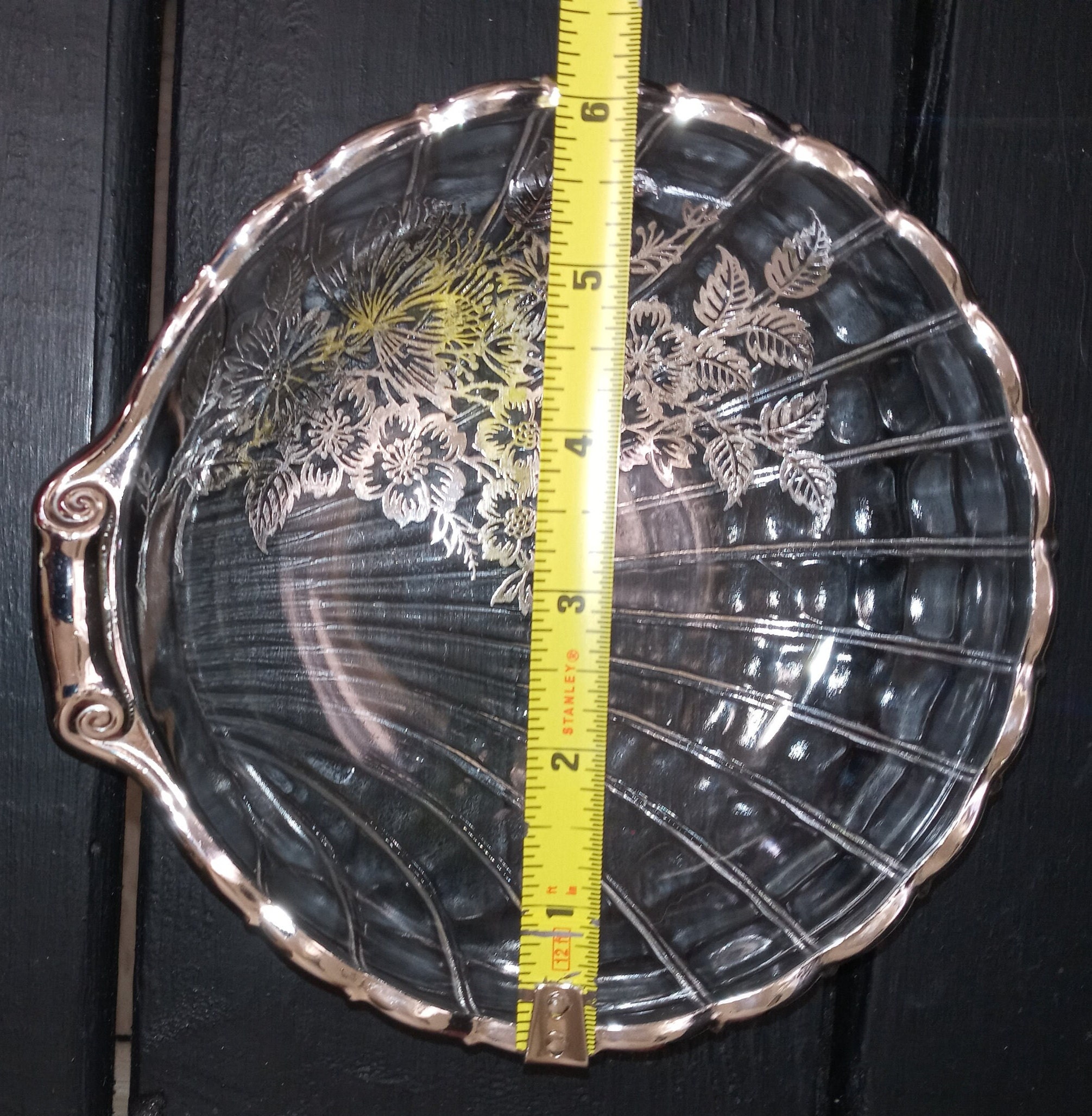 1940's Silver City Glass Company, Glass Shell Shaped Bowl With ...