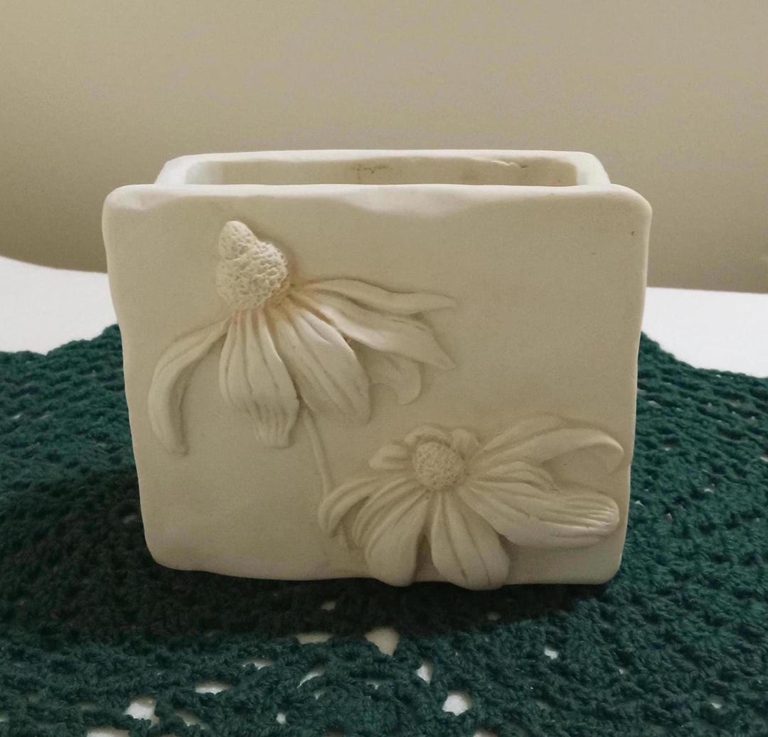 Hen•feathers Bud Vase/wall Pocket 3-D Black-eyed Susan Flowers. Light ...