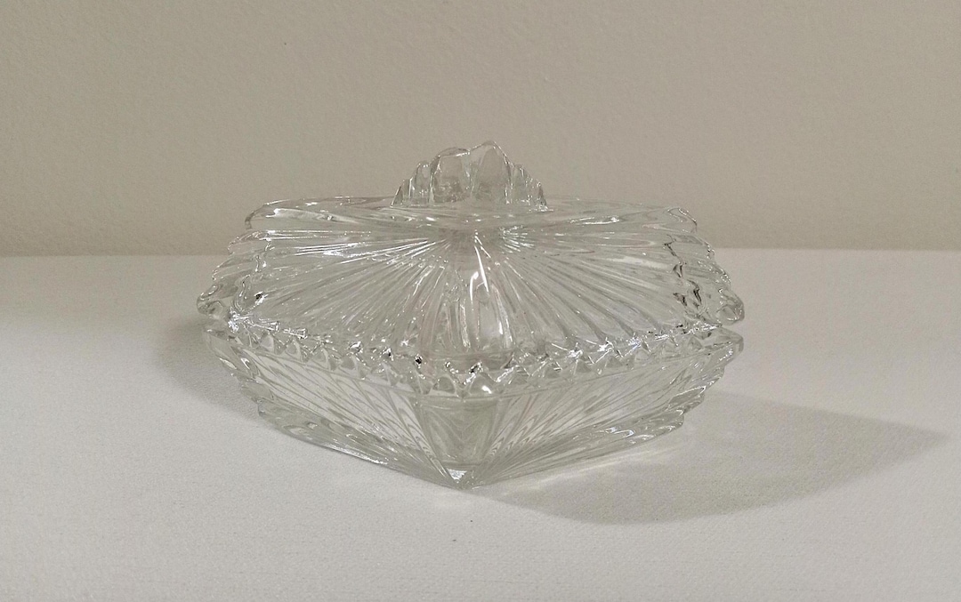 Vintage Art Deco, Ribbed Diamond Shape Glass Trinket Box With Sawtooth ...