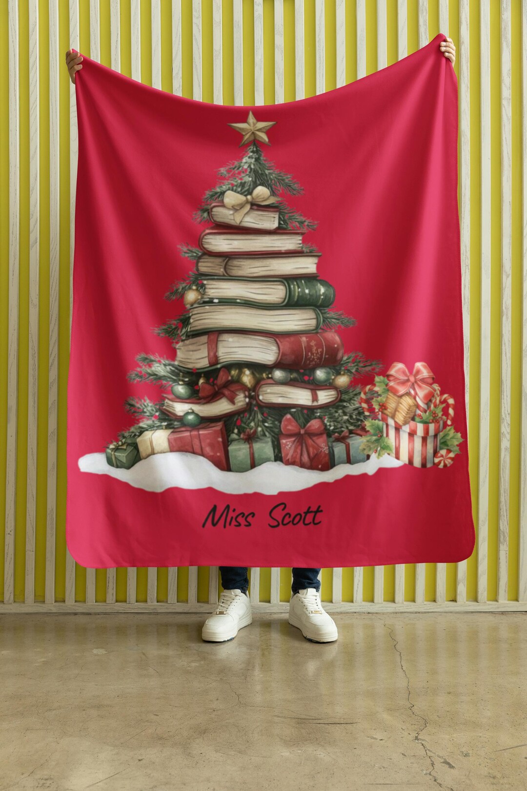 Custom Book Stack Christmas Tree Blanket - Teacher Gift - Etsy