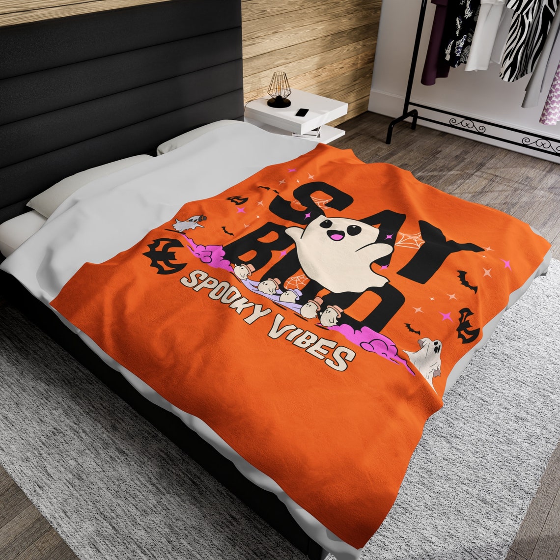 Vintage Ghost Blanket, Say Boo Blanket, Spooky Vibes Blanket, Gift for ...