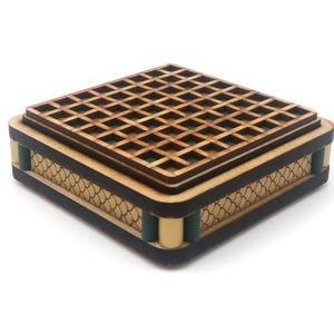 Mini Chess Set: Gold and Green, Fish Scale Pattern, Laser Cut and ...