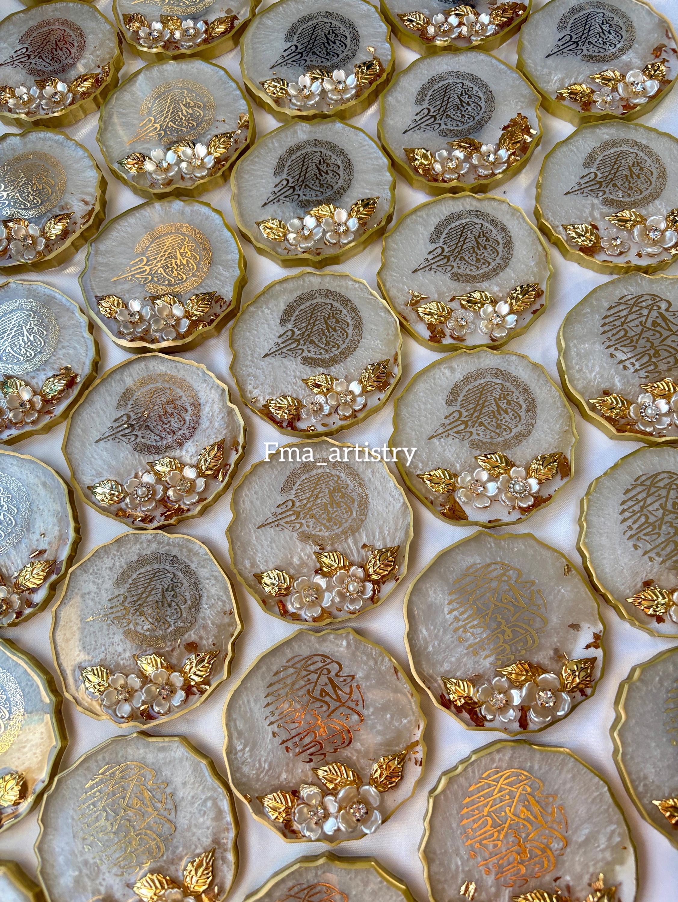 Custom Resin Wedding Favors: Personalized Mini Gifts - Etsy
