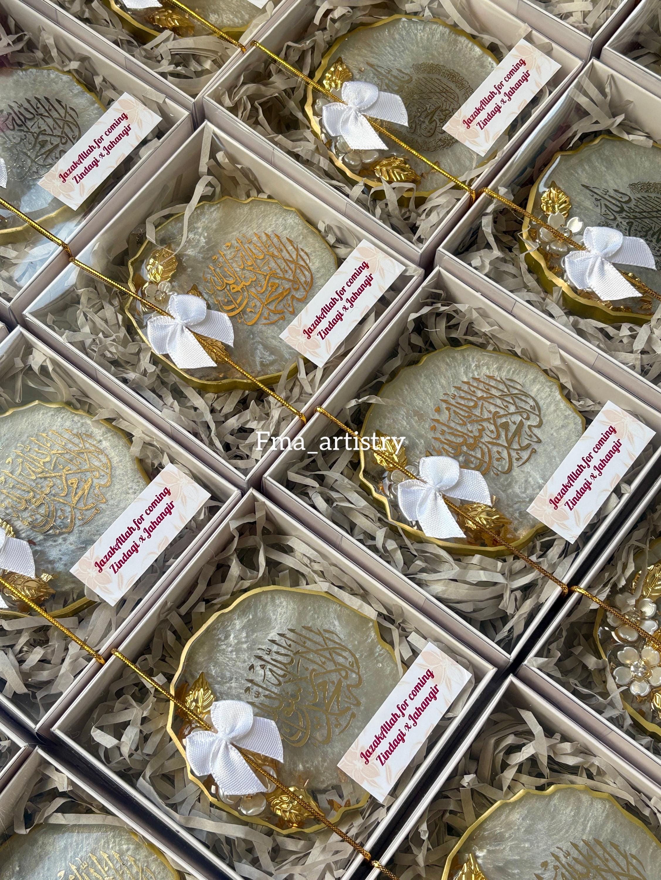 Custom Resin Wedding Favors: Personalized Mini Gifts - Etsy