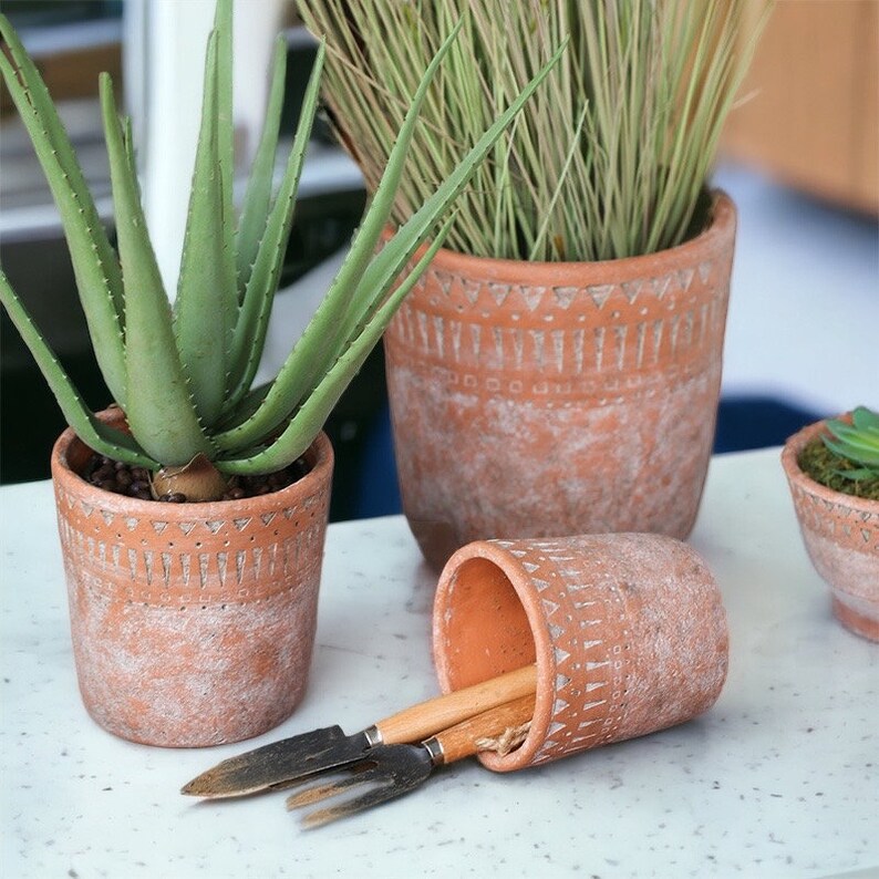 African Terracotta Plant Pots Terracotta Plant Pots / African Plant Pot ...