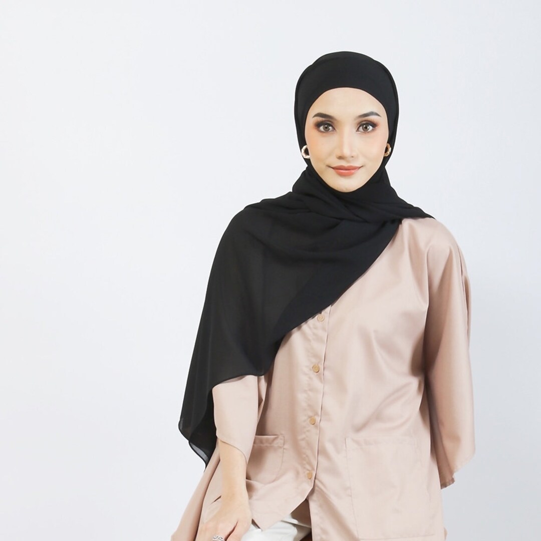 Instant Pashmina Shawl : Plain Chiffon Ceruty Hijabs for Sophisticated ...