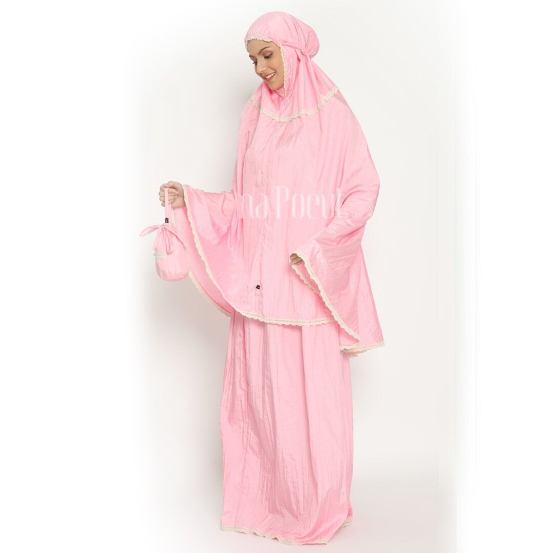 Humble and Handy: Prayer Hijab Pocket for Spiritual Souls - Etsy