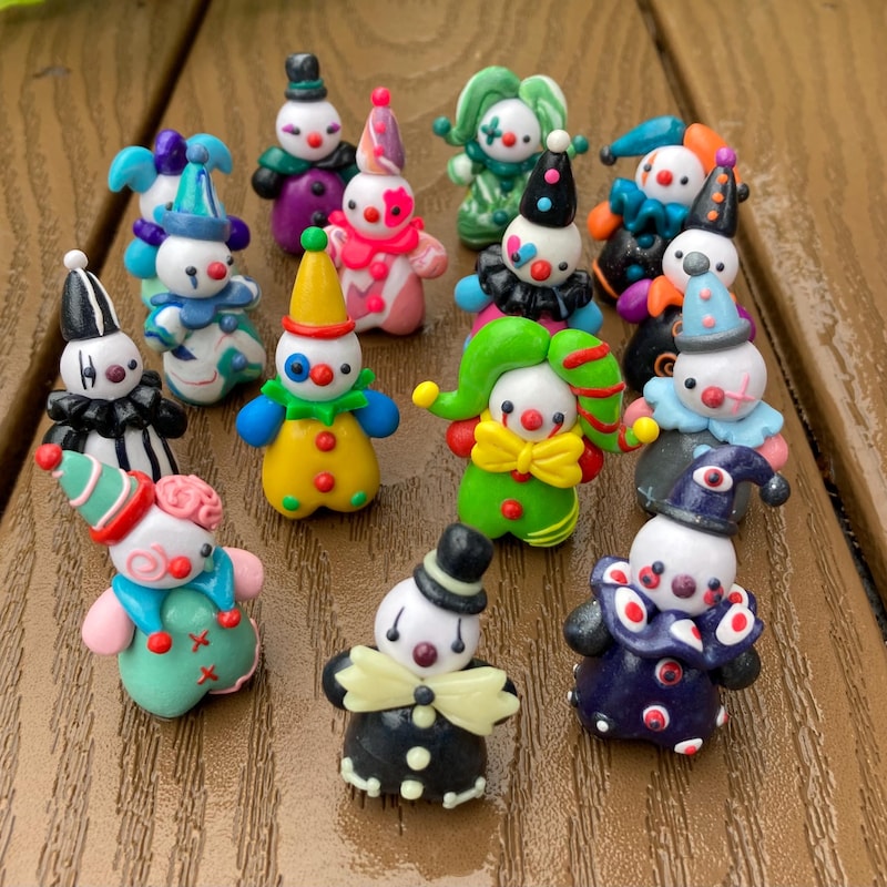 Handmade Clown Sculpture - Etsy