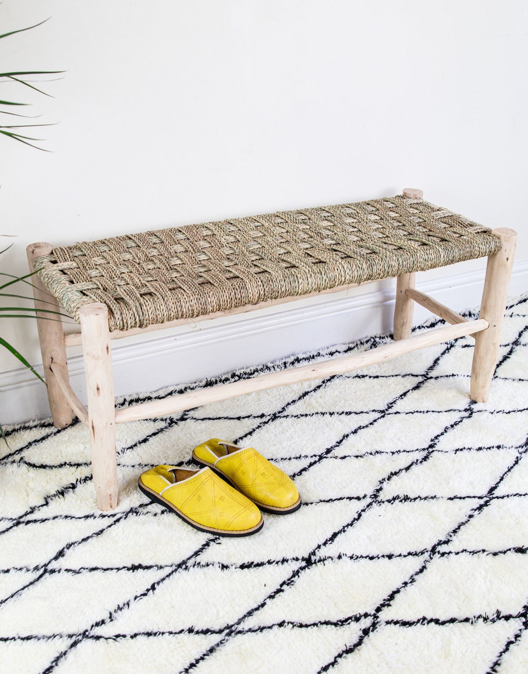Wooden Bench Seat Solid Wood Bench Rustic Wooden Bench Base Palm Grass ...