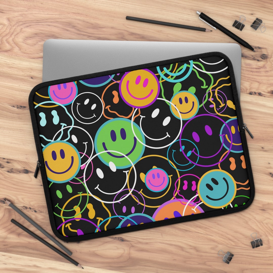 Customizable Preppy Smiley Face Laptop Sleeve 13, 15, 17 Retro Smiley ...