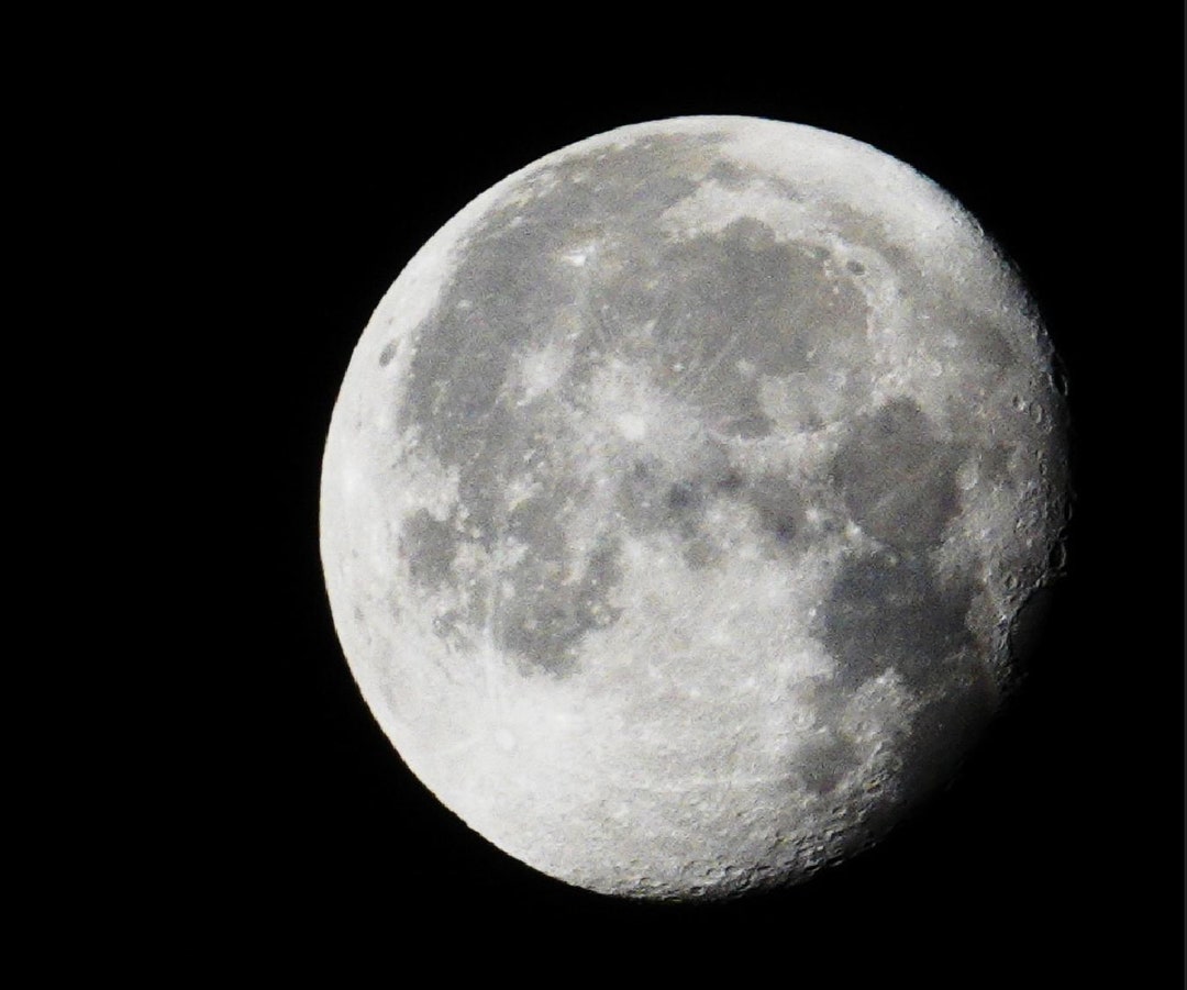 Moon Shot by Scott Loper you Select Size, Canvas or Glass or 256 Piece ...