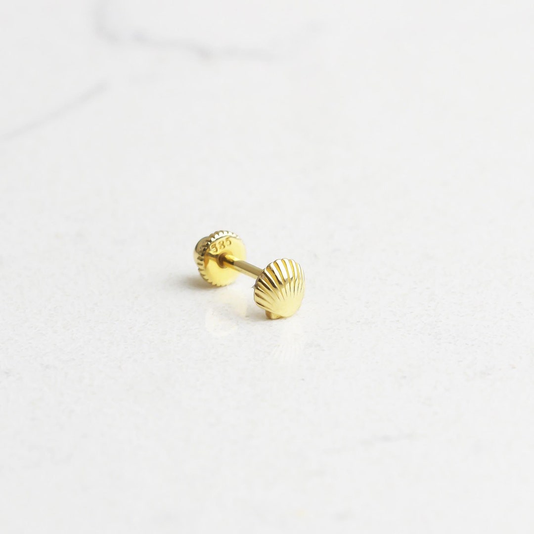 14K Solid Gold Sea Shell Helix Piercing: 18G Cartilage Stud - Etsy