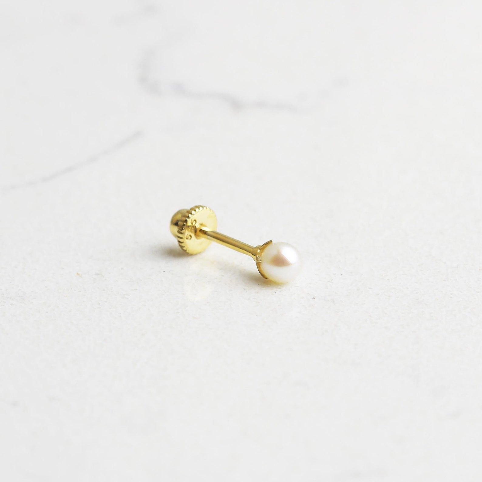 14K Solid Gold Pearl Helix Piercing: Elegant 18G Earring - Etsy