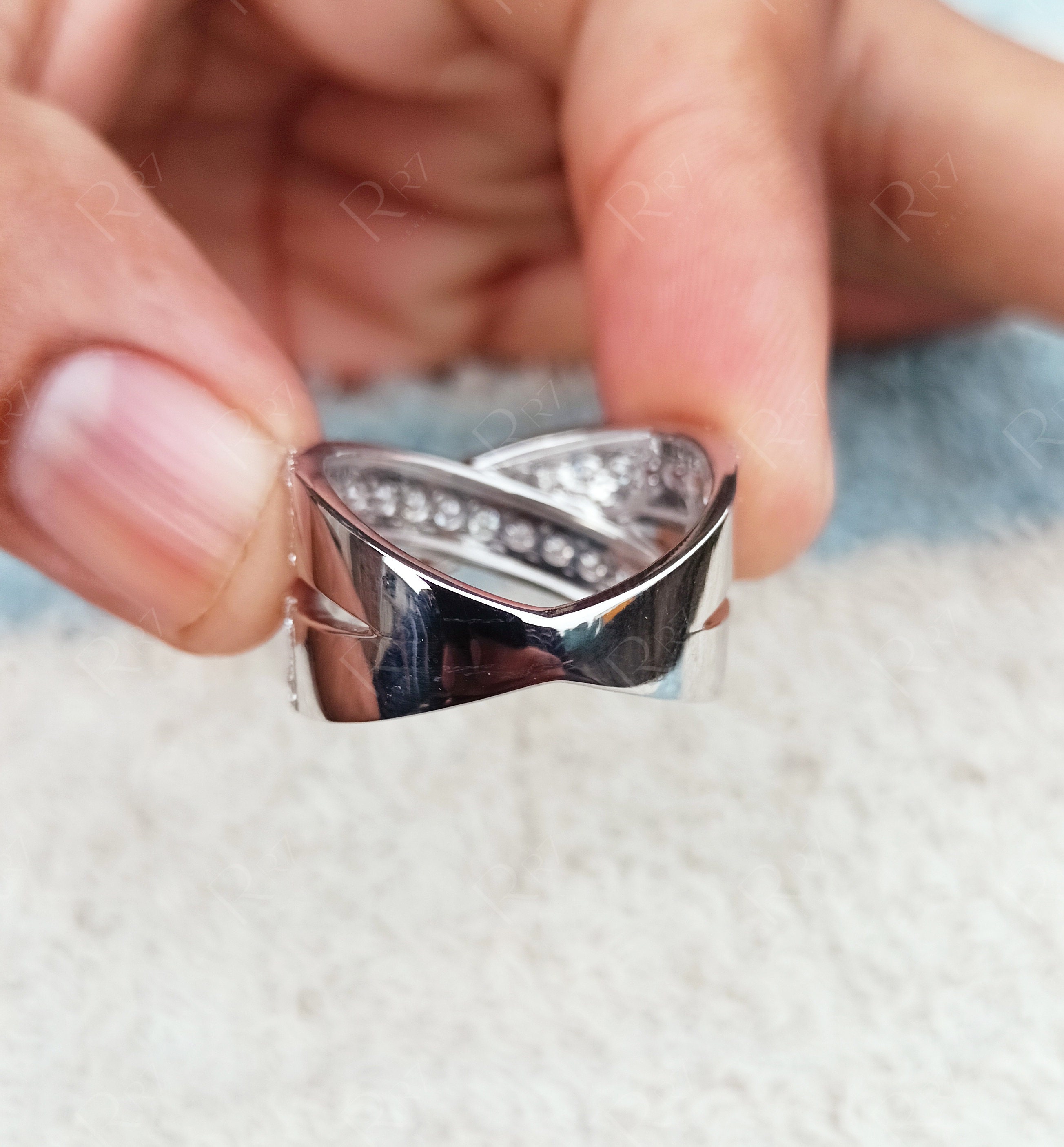 Criss Cross Moissanite Ring, Intertwined Anniversary Rings for Women ...