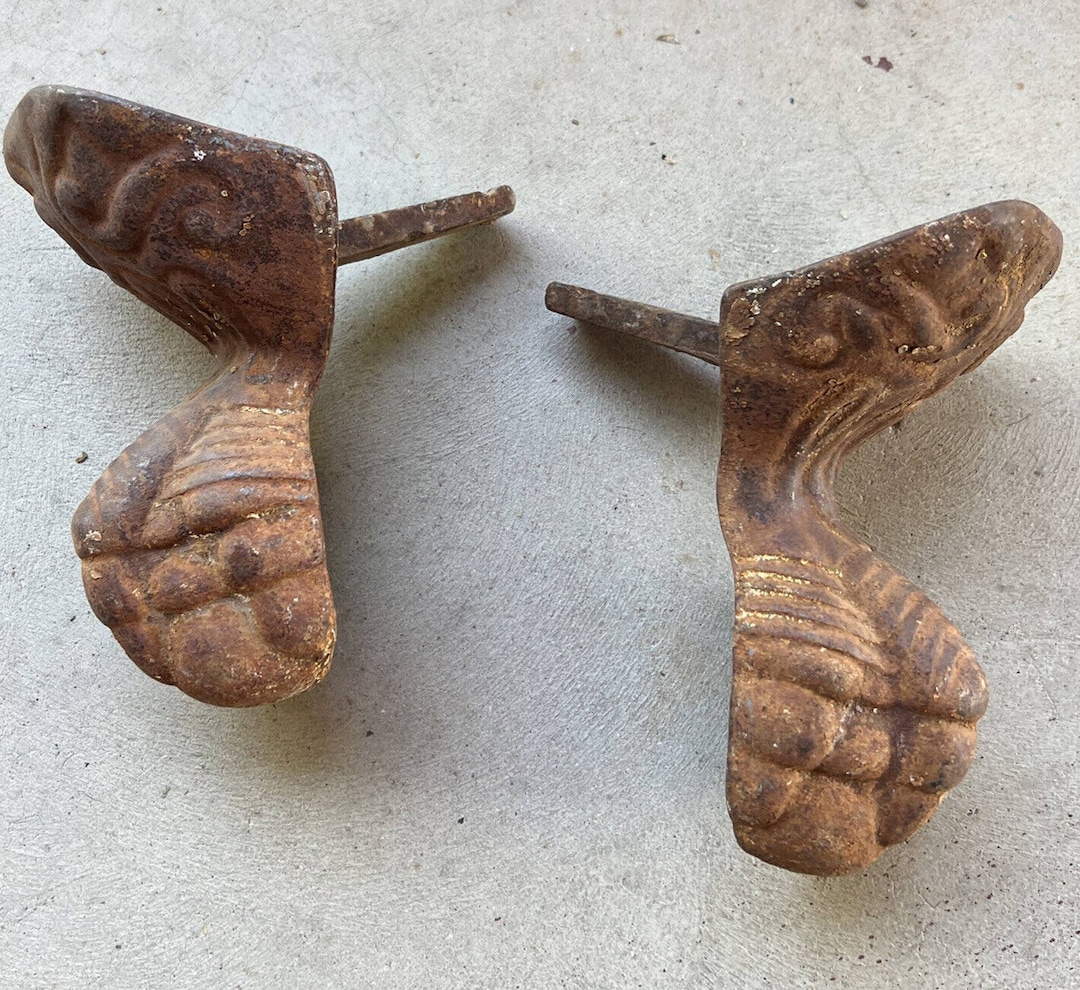 2 Antique Clawfoot Cast Iron Tub Ball Claw Bath Tub Feet Legs Set Decor ...