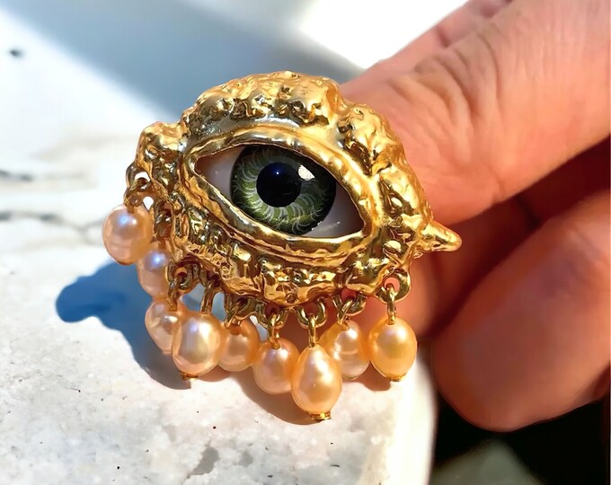 Lover's Eye, Resin Ring, Eye Ring, Modern Jewelry. Gift for Her. Lips ...