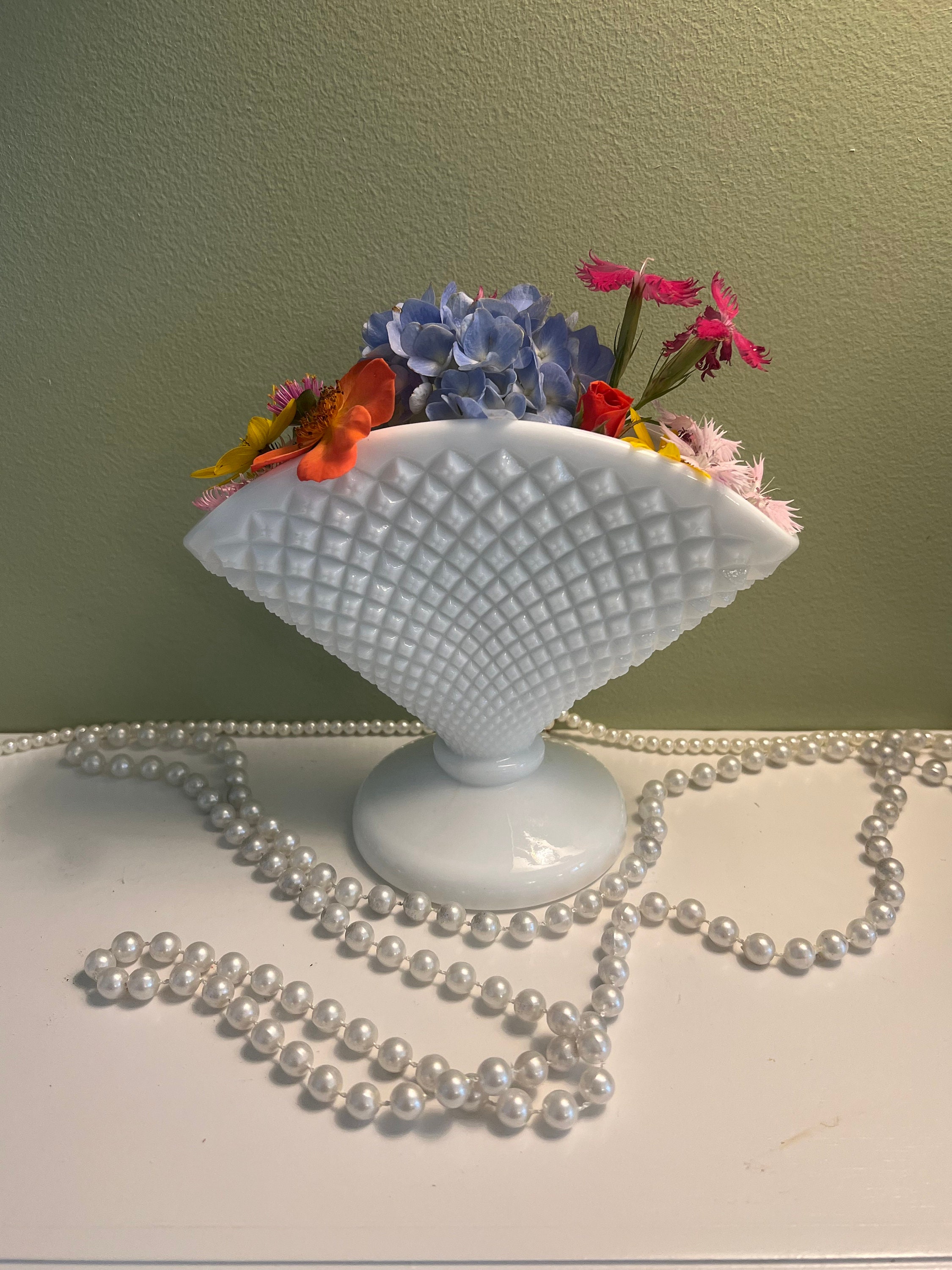 Westmoreland Milk Glass Fan Vase, Vintage, Lovely - Etsy