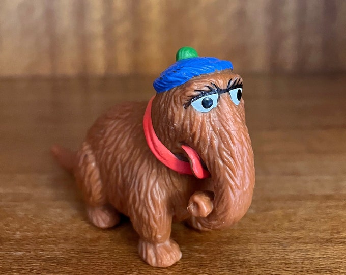 Vintage Sesame Street Snuffleupagus With Hat and Scarf Action Figure ...