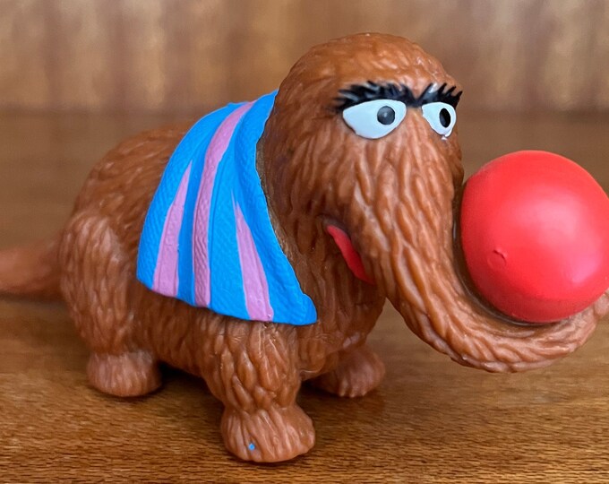Vintage Sesame Street Mr. Snuffleupagus With Beach Ball Action Figure ...