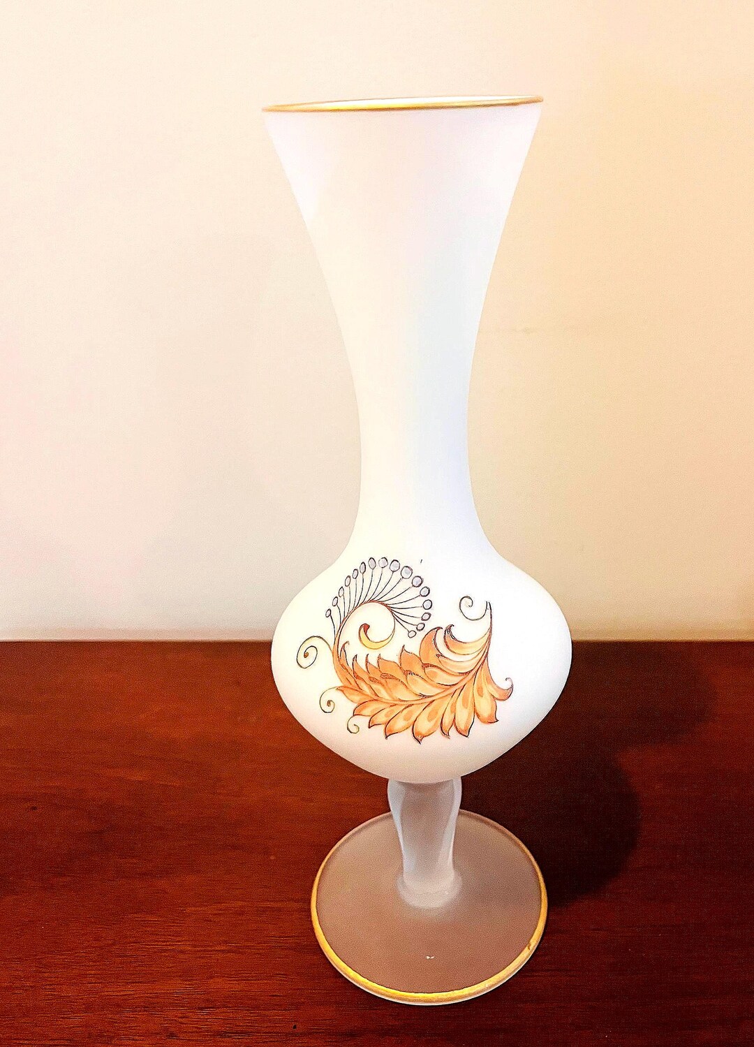 Vintage MCM Frosted Glass Vase With Peach and Blue Peacock Feather ...