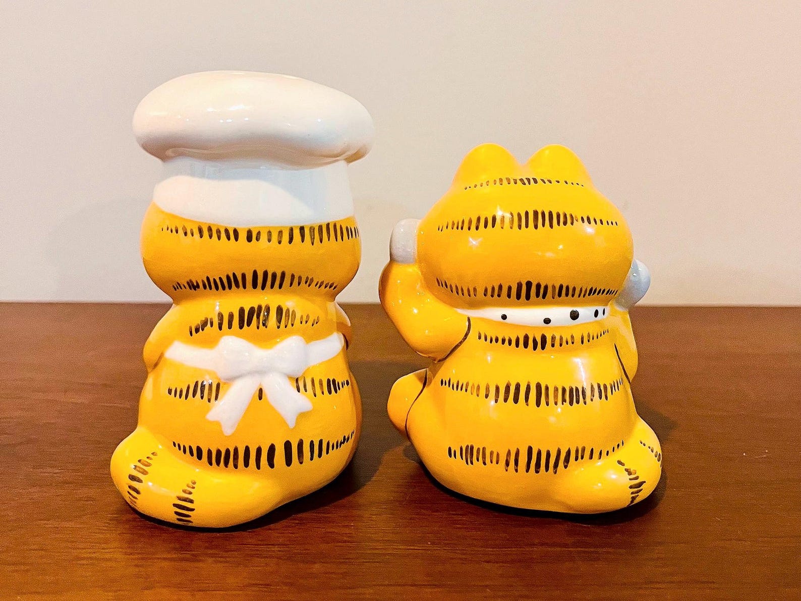 Vintage Garfield Salt and Pepper Shakers. Jim Davis Garfield ...
