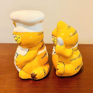Vintage Garfield Salt and Pepper Shakers. Jim Davis Garfield ...