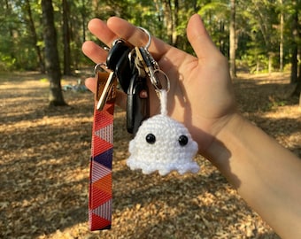Ghost Crochet Keychain - Etsy