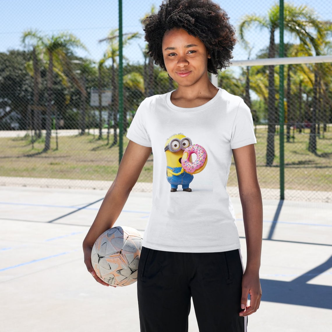 MINIONS Foodie Clipart Cute Minion Eating Images Transparent Background ...