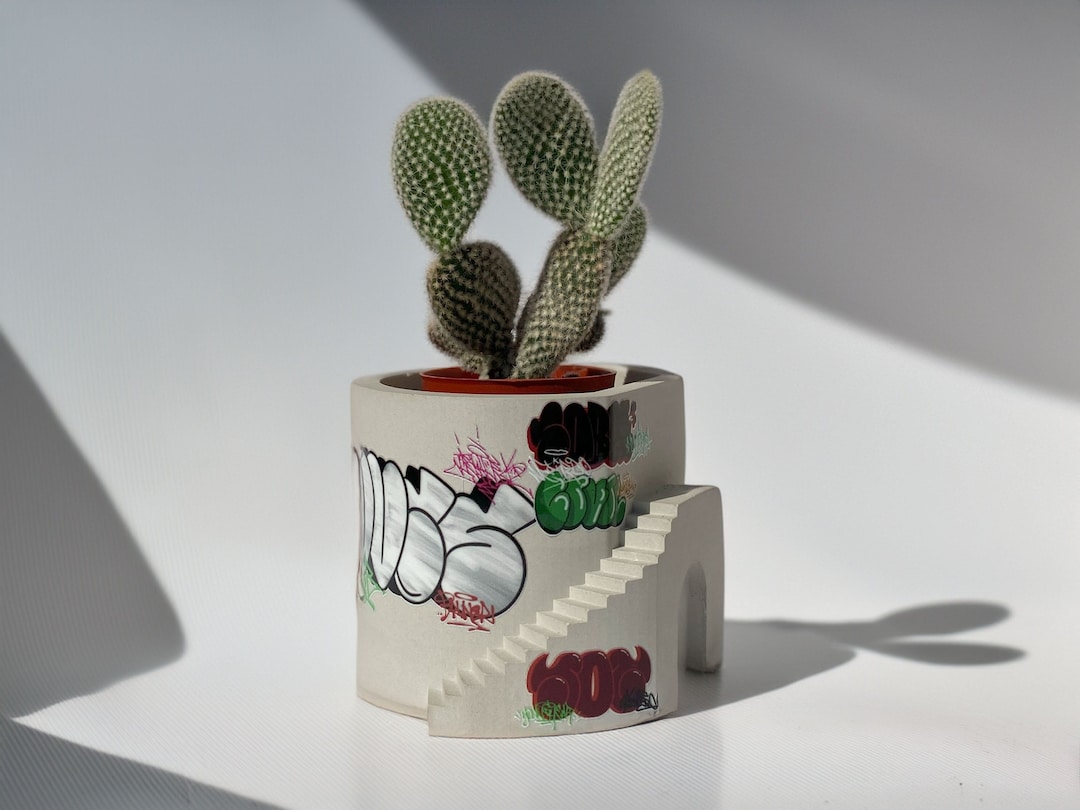 Stairs Round Graffiti Concrete Planter, Graffiti Art Planter, Street ...