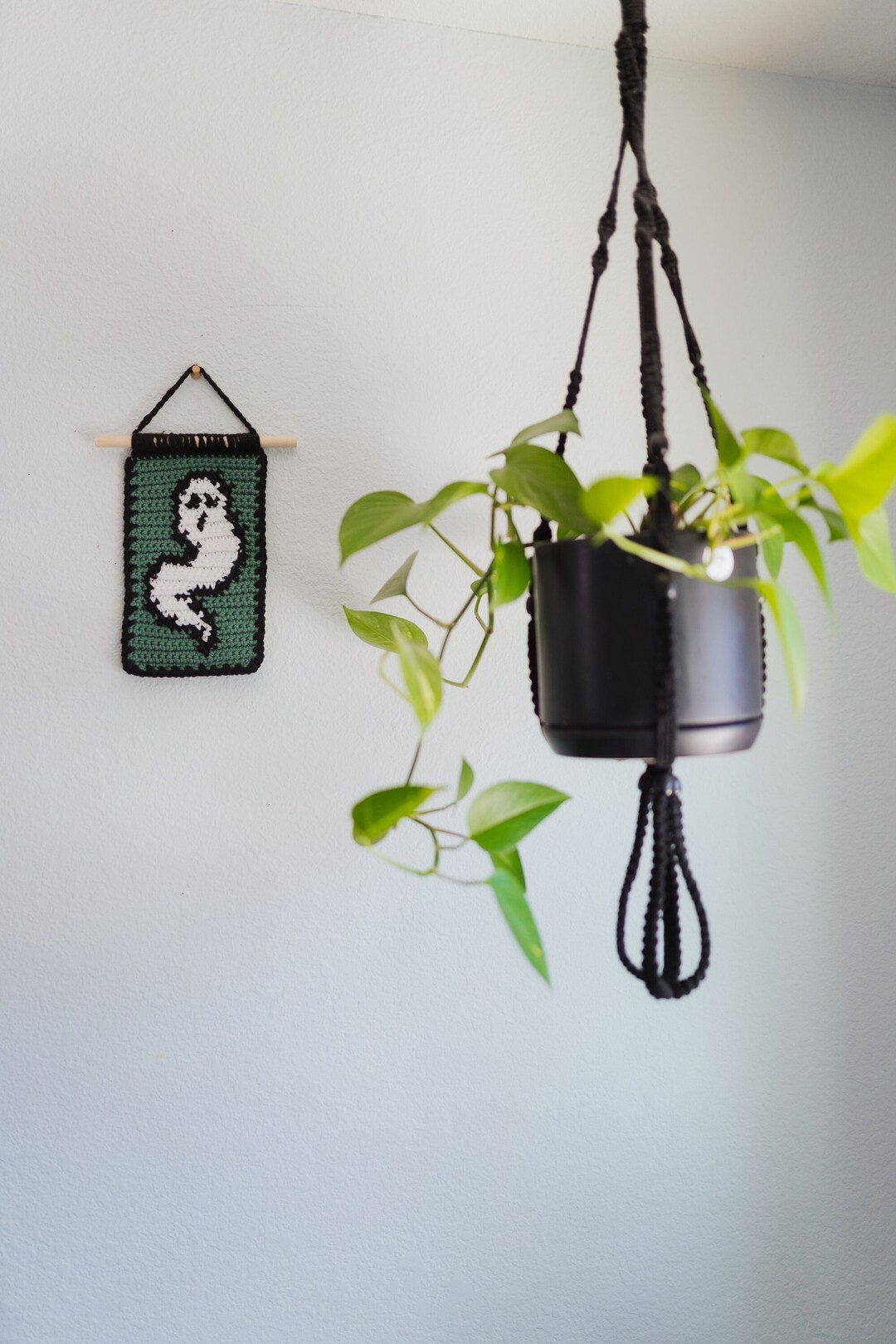 Lil Ghost Tapestry Crochet Pattern / Wall Hanging / Instant Download ...