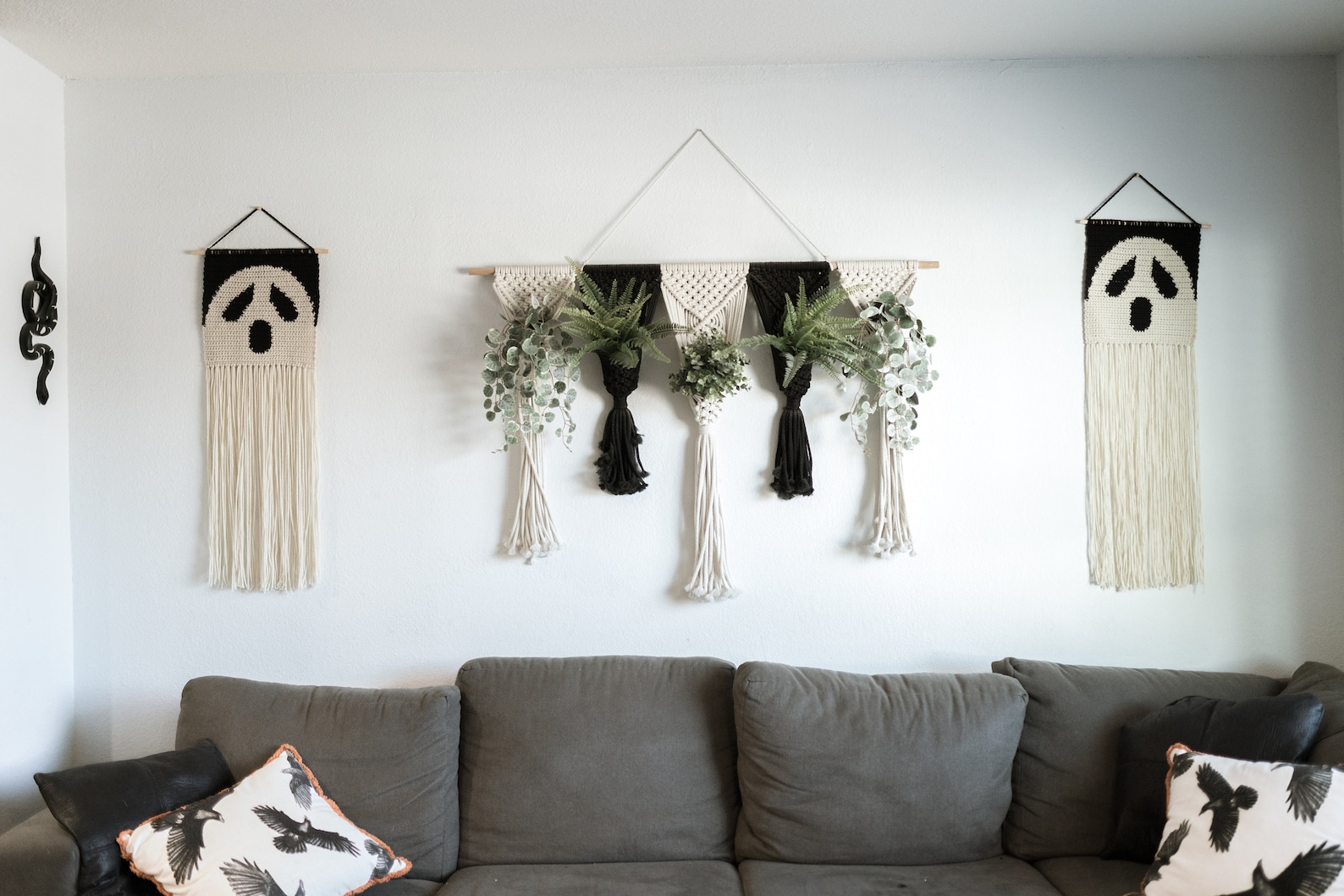 Ghost Tapestry Crochet Pattern / Wall Hanging / Instant Download ...