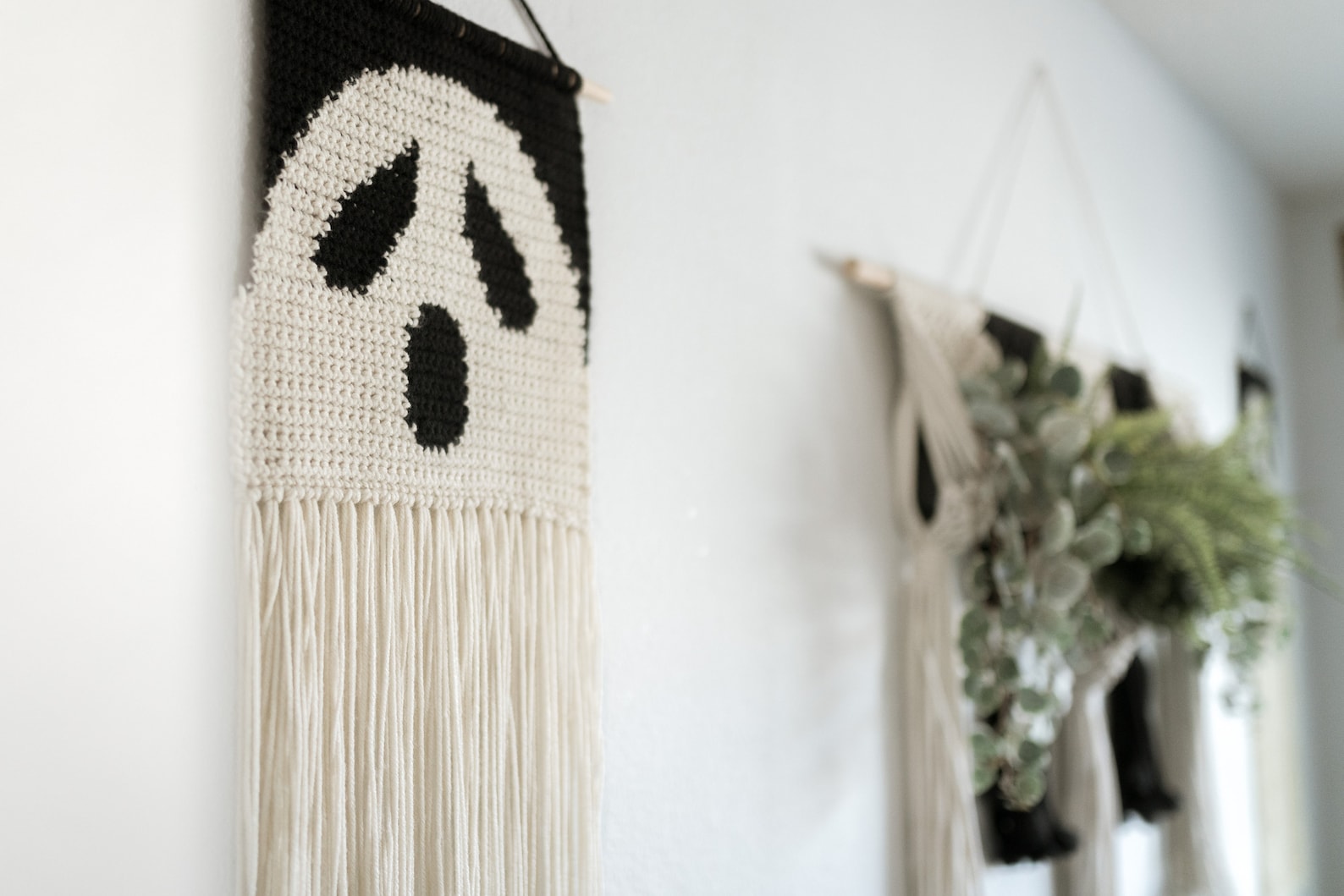 Ghost Tapestry Crochet Pattern / Wall Hanging / Instant Download ...