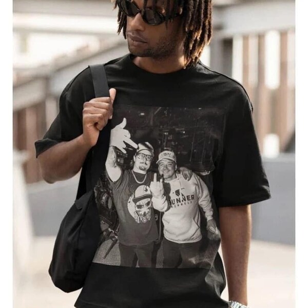 Morgan Wallen and Hardy Middle Finger - Etsy UK