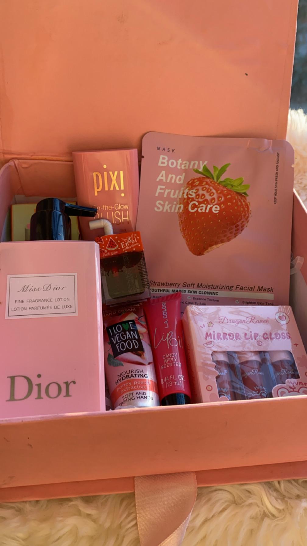 Pink Tone Gift Box , Selfcare Box , Makeup, Gift , Gifting , Giftbox ...