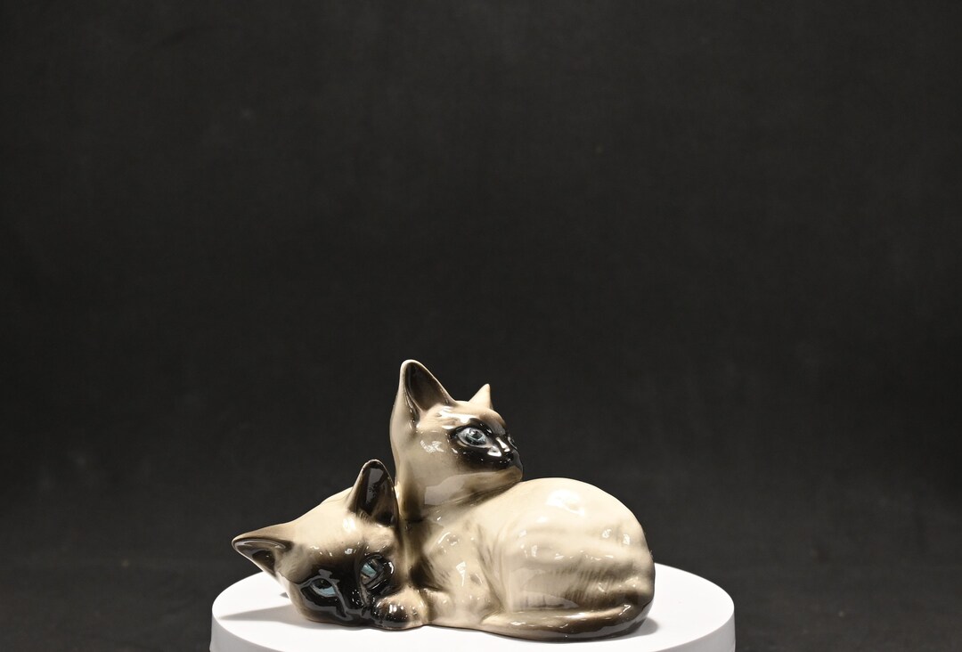 Vintage Beswick Two Siamese Kittens / Cats Sleeping Porcelain Signed ...