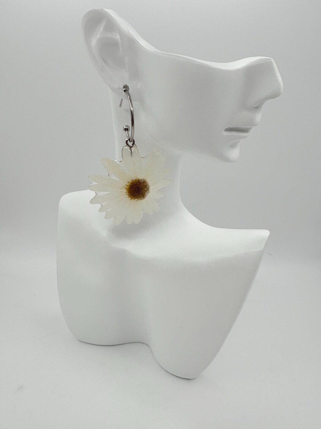Real Flower White Daisy Hoop Earrings - Etsy