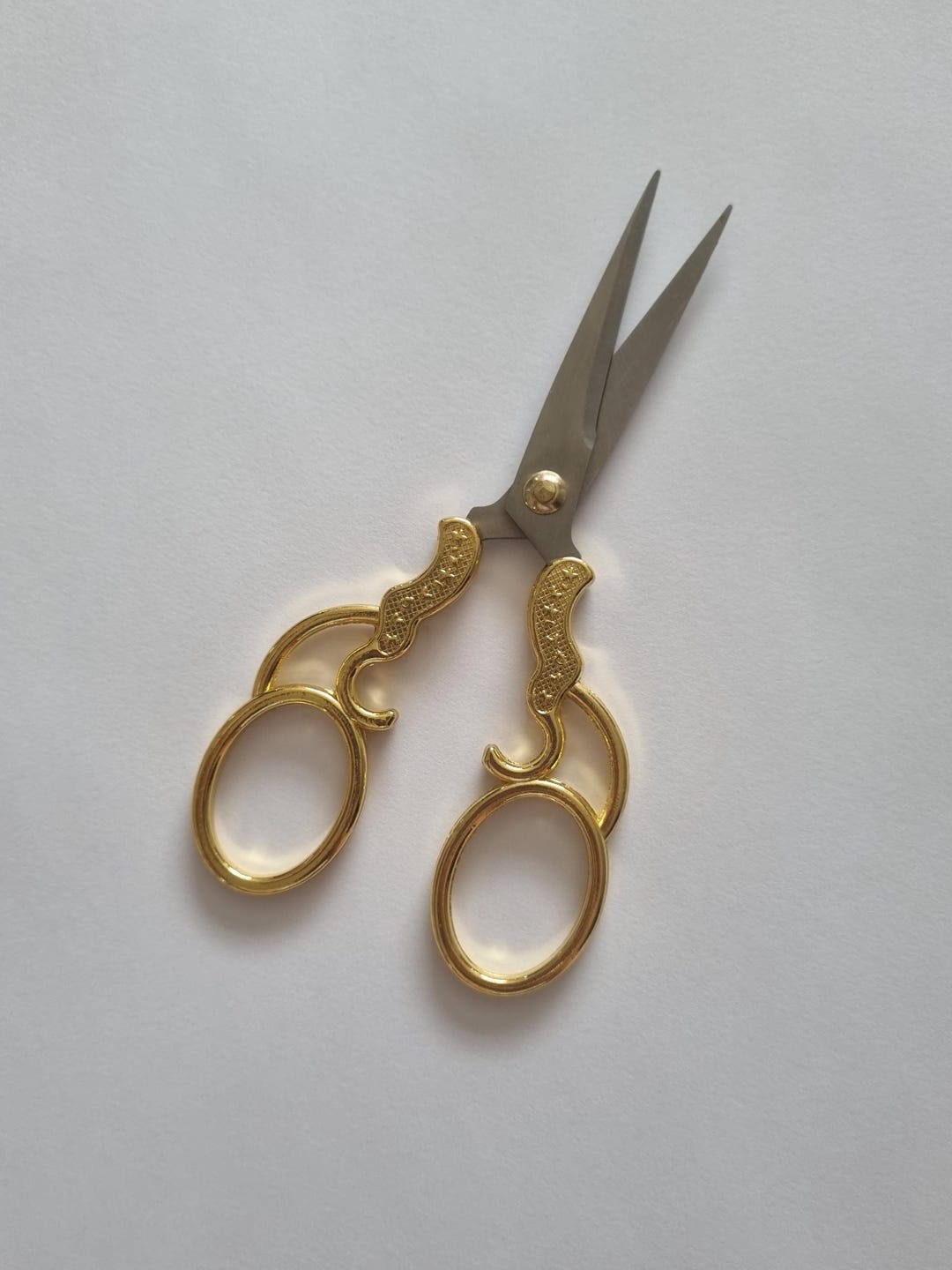 Golden Colour Embroidery Scissors,antique Style Scissors,cutting Tool ...