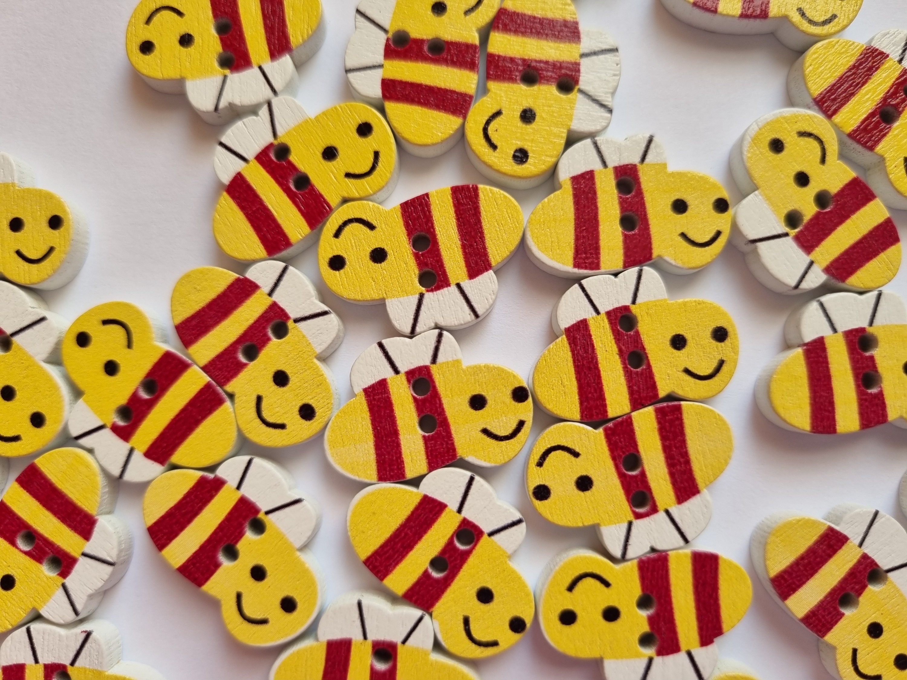 Wooden Bee Buttons,bee Buttons,2 Hole Buttons,scrapbook,sewing,card ...