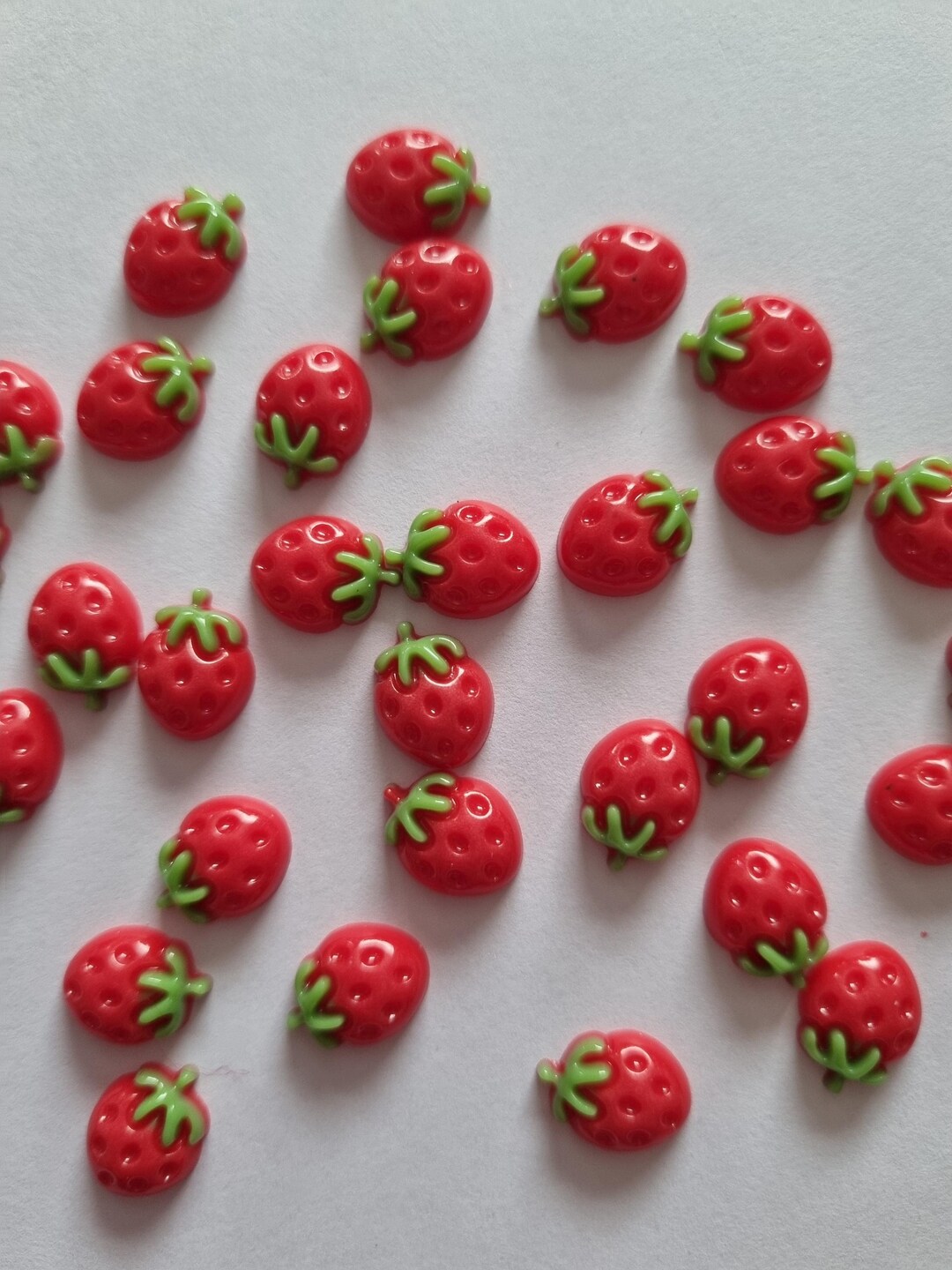 30 Tiny Resin Strawberries,flatback Mini Strawberries,card Making ...