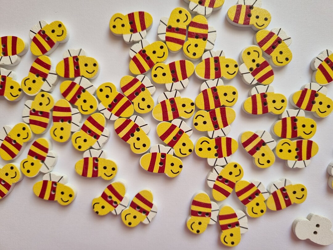 Wooden Bee Buttons,bee Buttons,2 Hole Buttons,scrapbook,sewing,card ...