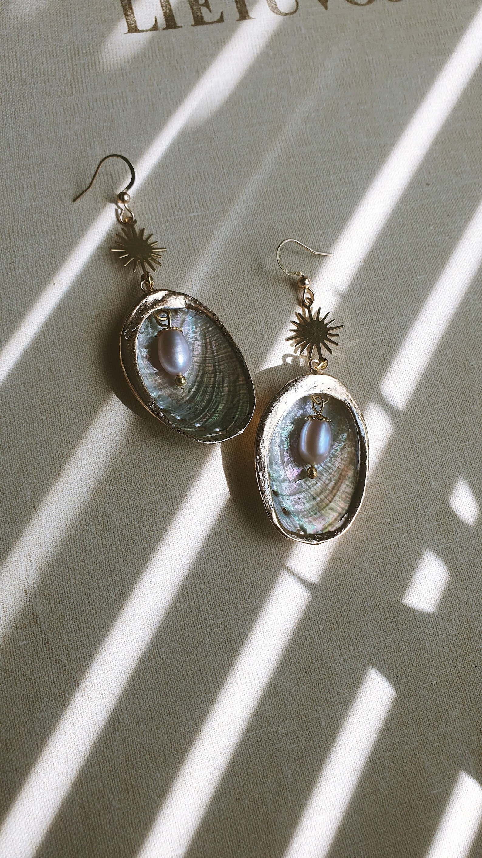 Handmade Baroque and Rennaisance Inspired Natural Shell Freshwater ...