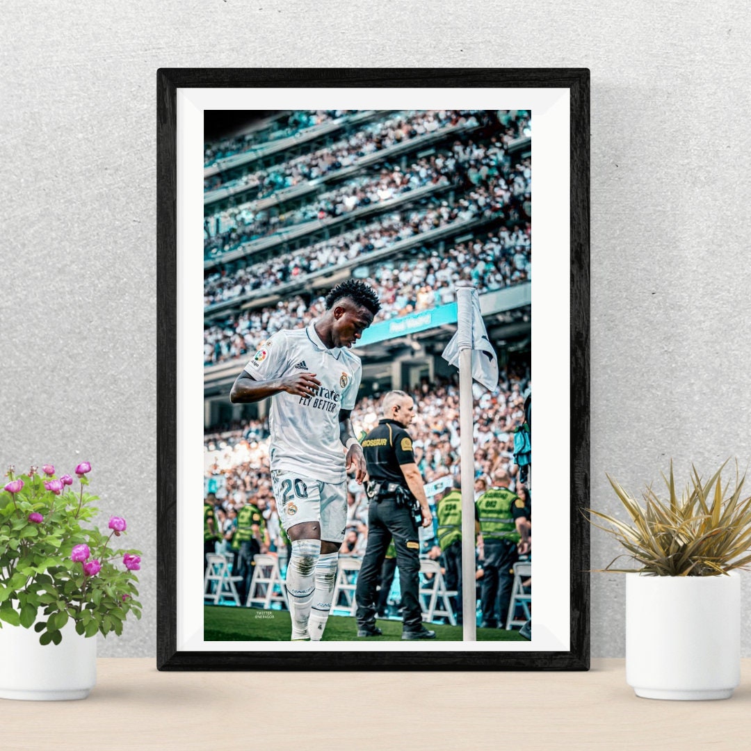 Vinicius Poster Winning Football Poster Vinicius Junior Walkpaper ...