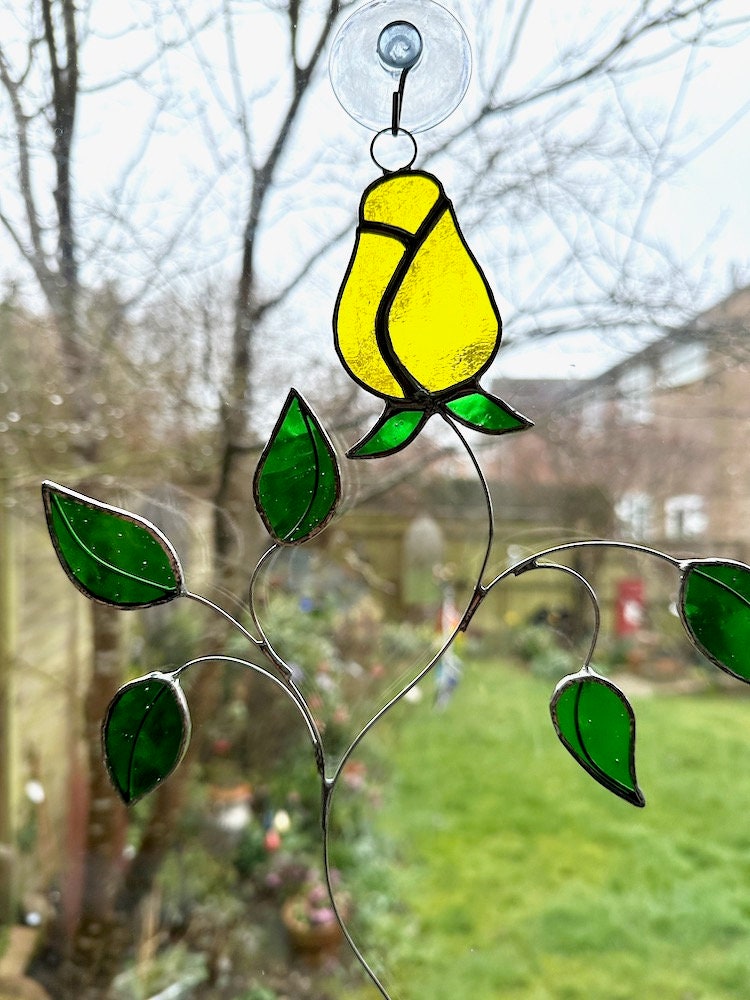 Red Rose Suncatcher, Stained Glass Rose Sun Catcher, Handmade ...