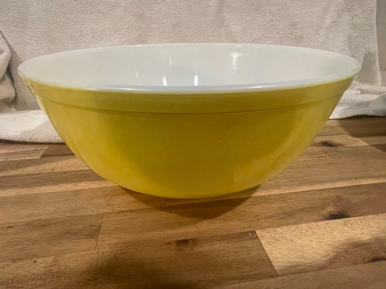 PYREX Primary Color Mixing Bowls 401, 402, 403, 404 - Etsy