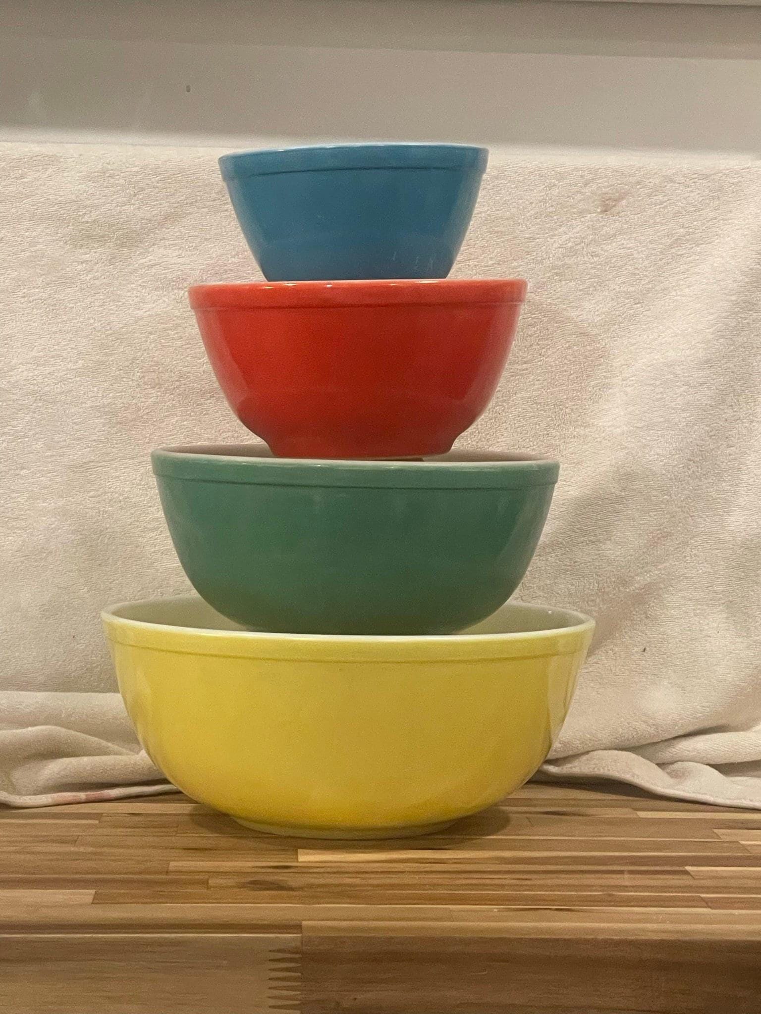 PYREX Primary Color Mixing Bowls 401, 402, 403, 404 - Etsy