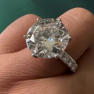 Round 10.48tcw Lab Grown Diamond, EF Color, VS Clarity, Scalloped Pave ...
